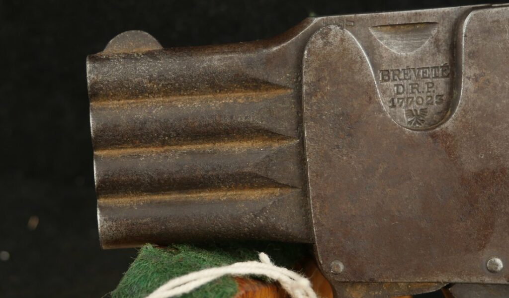 079-0324-8633, German Brevete Reform Pistol, with 4 superimposed ...