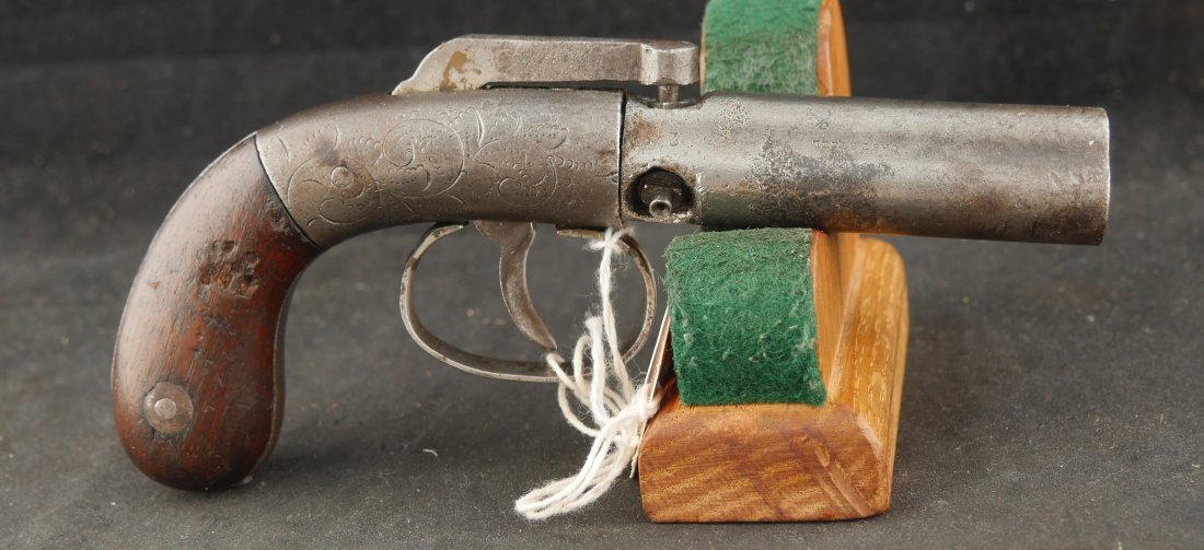 RAY-0125-0003, Manhattan 3 barrel pepperbox. BLOWOUT – Antique Guns